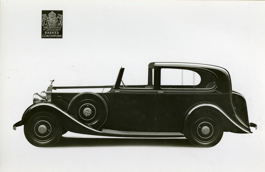 Photo number B.3688 showing an Enclosed limousine de Ville on a 25-30 ...