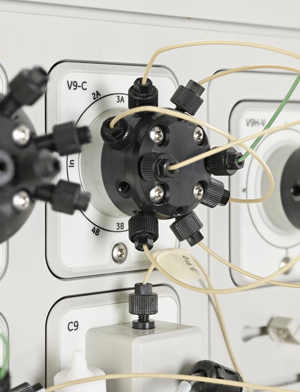 Purification system used in the development of the Janssen Johnson ...