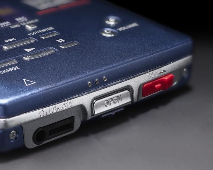 Sony ‘MD Walkman’ portable minidisc recorder MZ-R55, c.1998 | Science ...