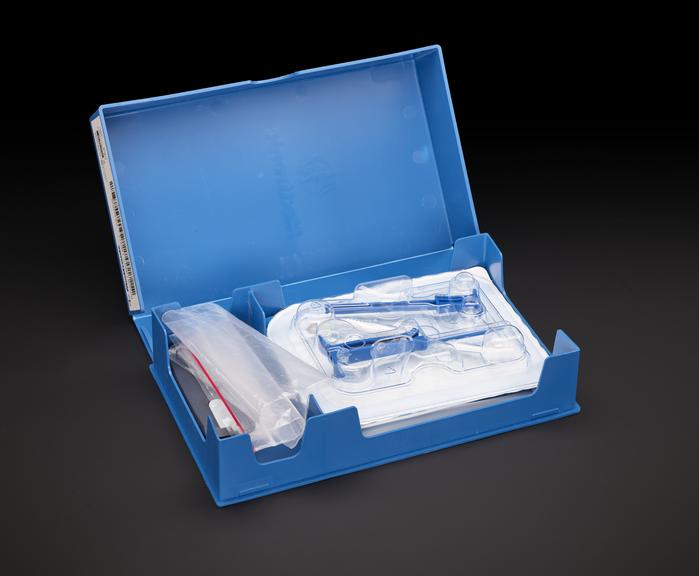 Reveal™ LINQ Insertable Cardiac Monitor and kit | Science Museum Group ...