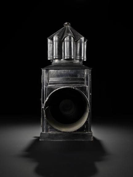 Phantasmagoria magic lantern, late 18th century | Science Museum Group ...