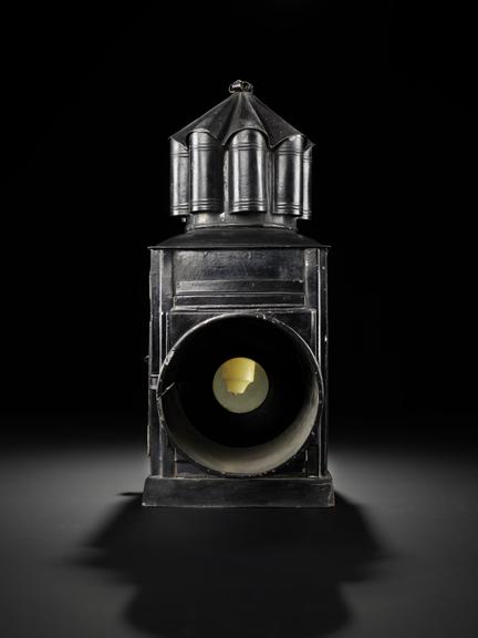 Phantasmagoria magic lantern, late 18th century | Science Museum Group ...