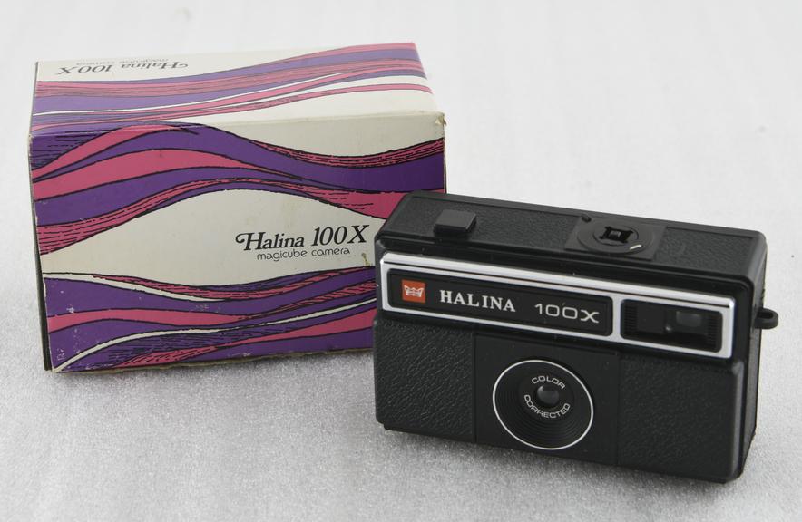 Camera, Halina 100X | Science Museum Group Collection