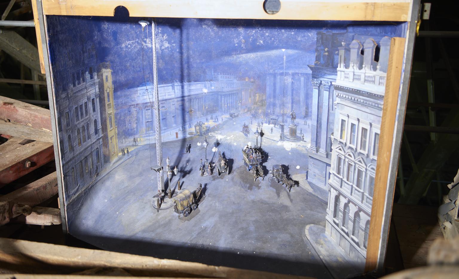 Diorama illustrating an Early Electrically Lit Street | Science Museum ...