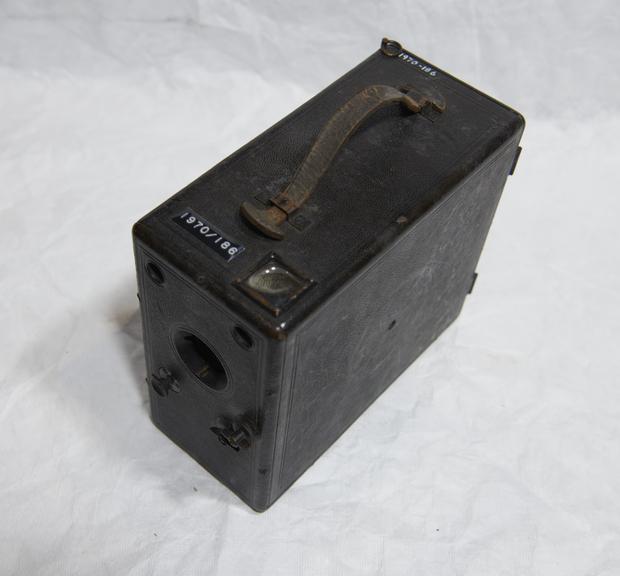1/4 plate magazine box camera | Science Museum Group Collection