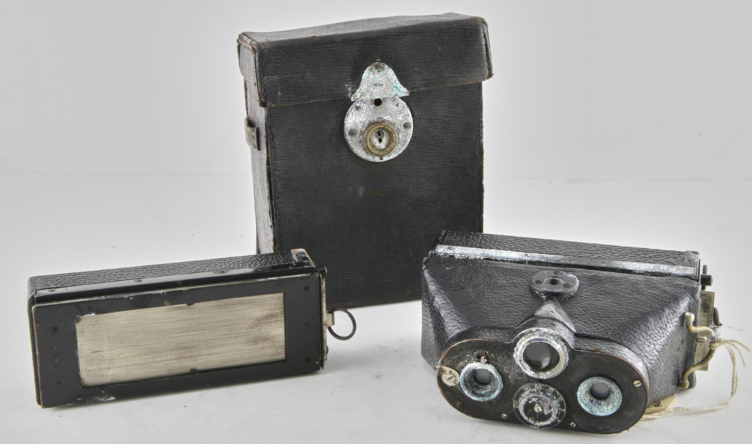 The Stereolett stero camera for plates or cutfilm 4.5 x 10.7 cm ...
