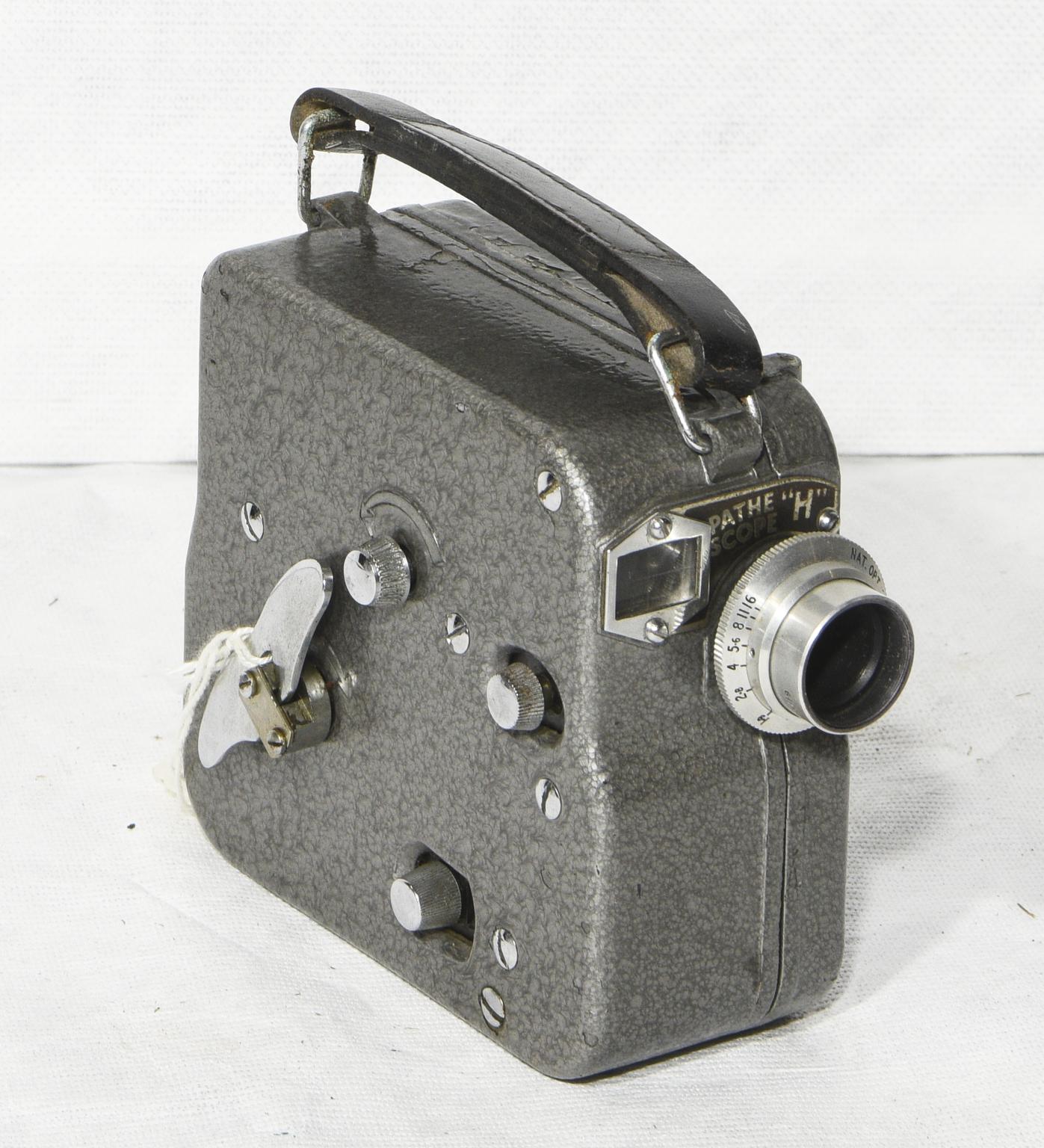 Pathescope H 9.5mm camera | Science Museum Group Collection