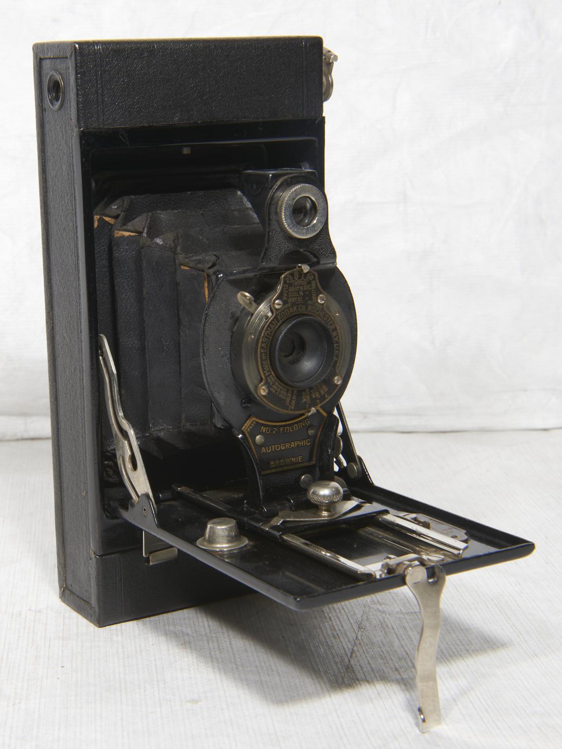 No 2 Folding Autographic Brownie Camera | Science Museum Group Collection