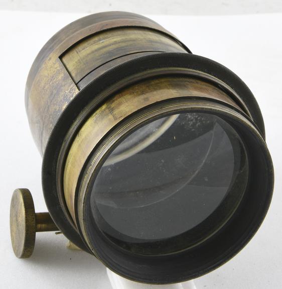 Symmetrical Lens | Science Museum Group Collection