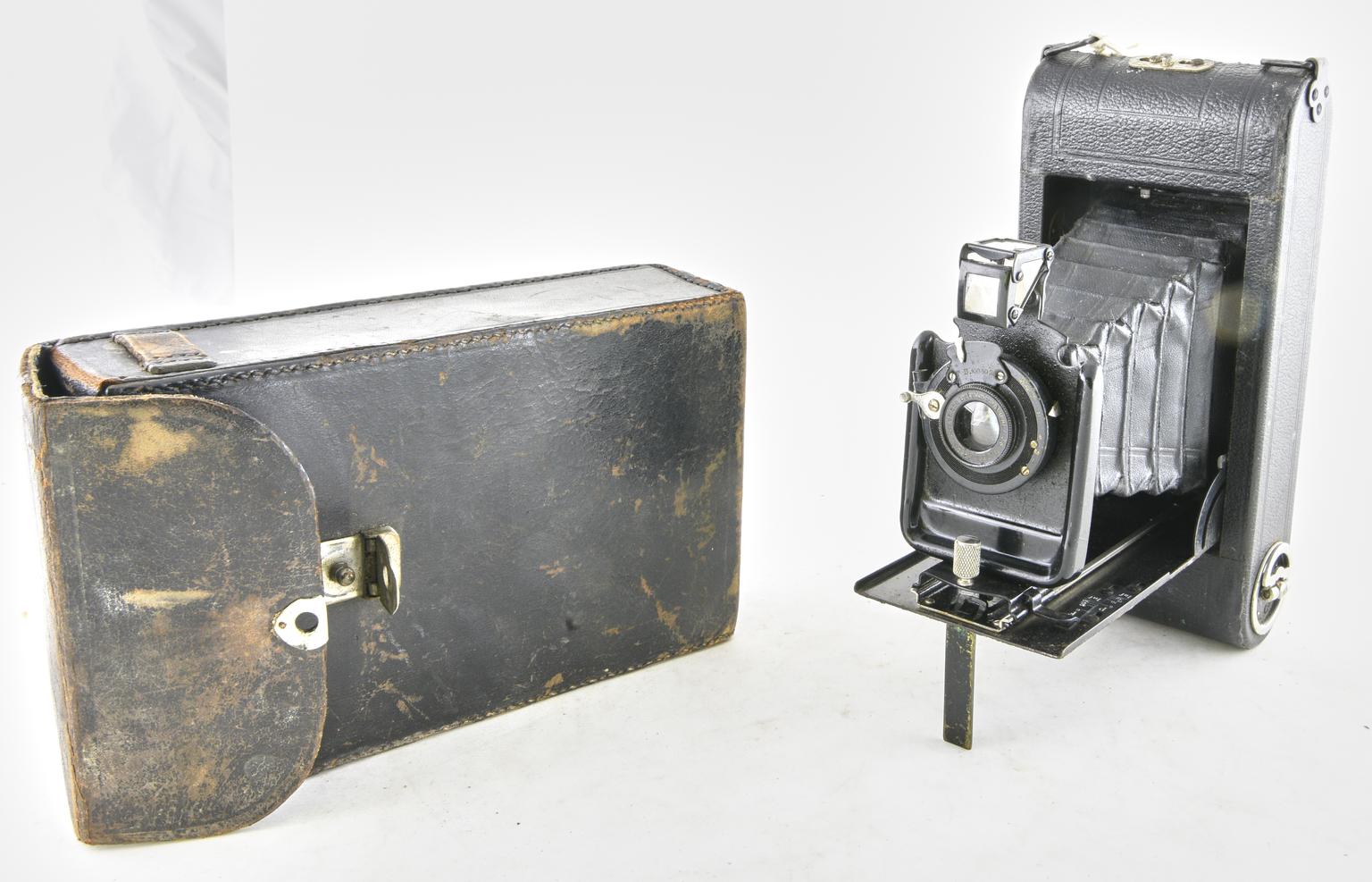Ernemann rollfilm camera | Science Museum Group Collection
