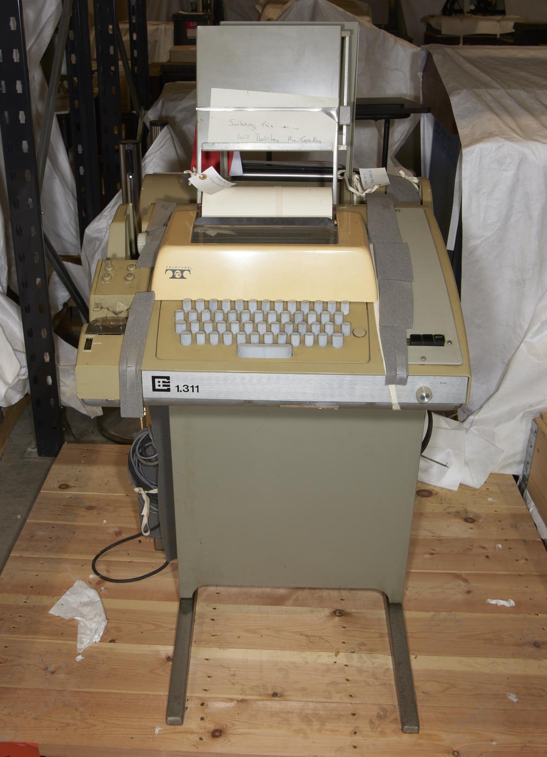 Teletype Model 33 Punched Tape Read/Write Peripheral | Science Museum ...