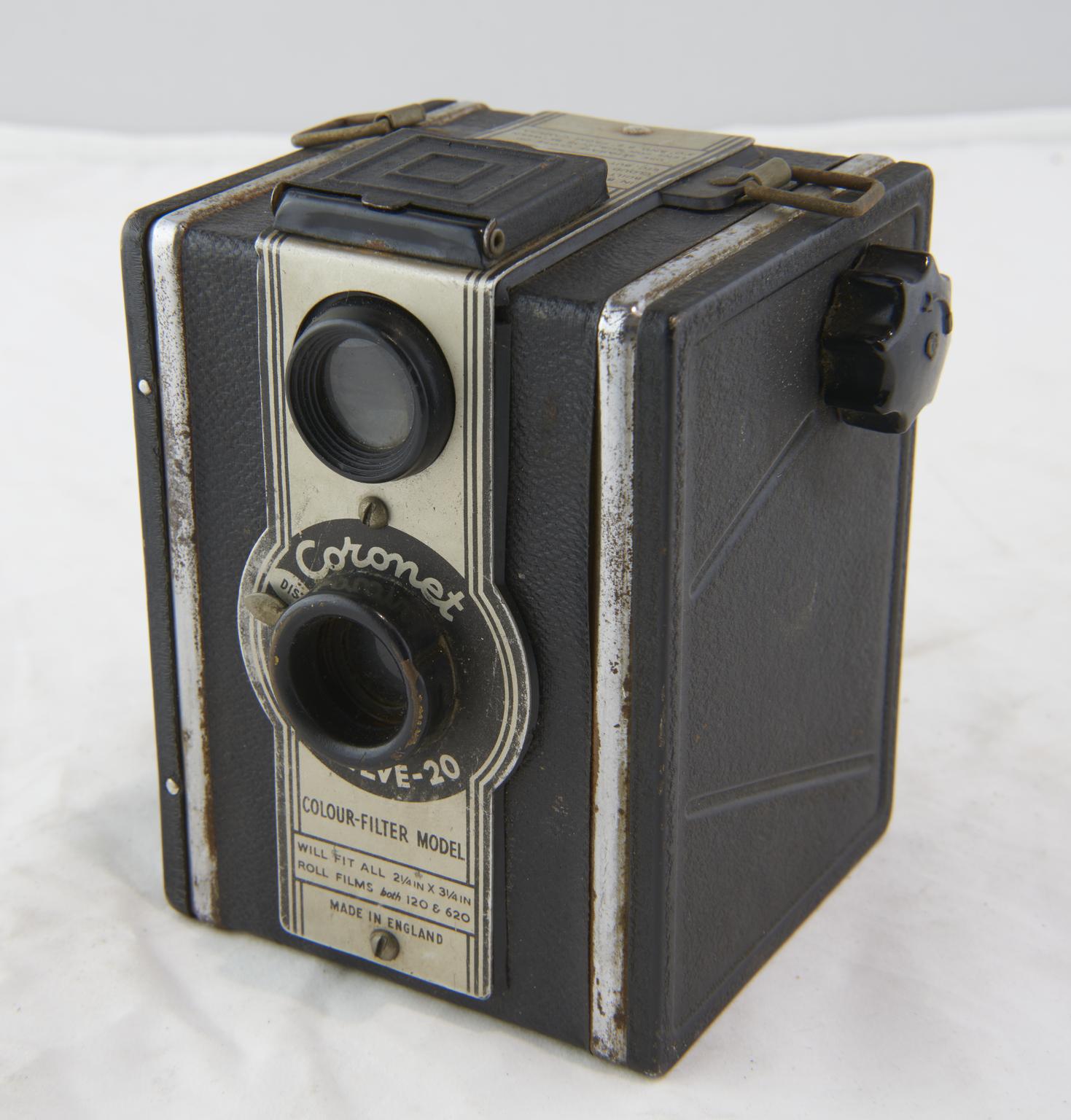 Coronet Twelve 20 Box Camera | Science Museum Group Collection