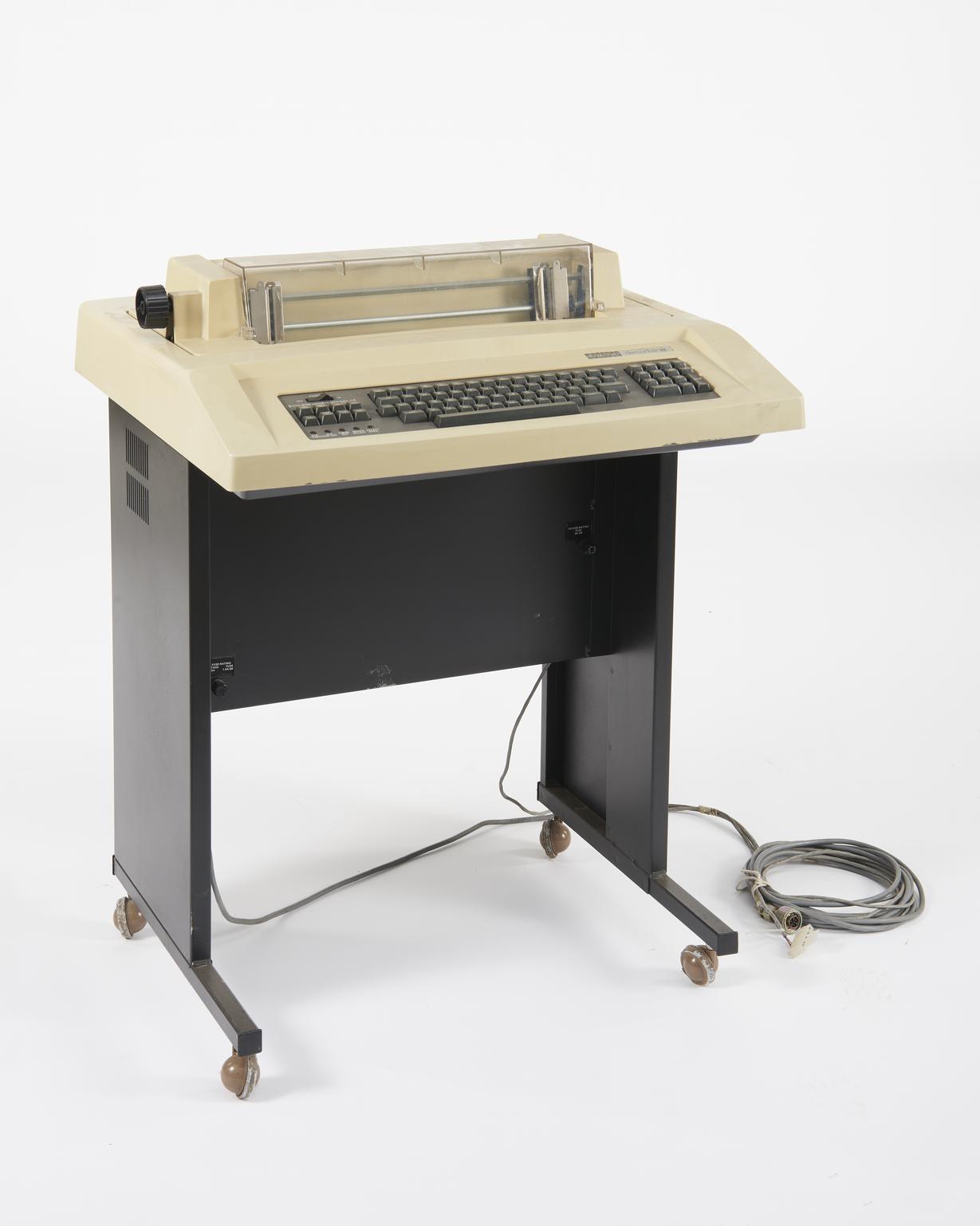 Cambridge Microscan 9 Electron probe X-ray microanalyser | Science ...