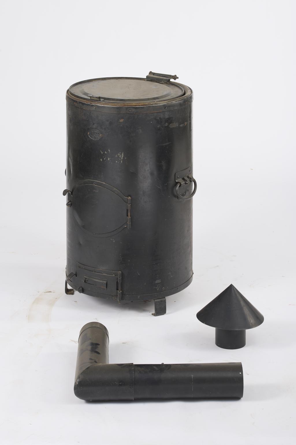 "Soyer" army portable catering stove | Science Museum Group Collection
