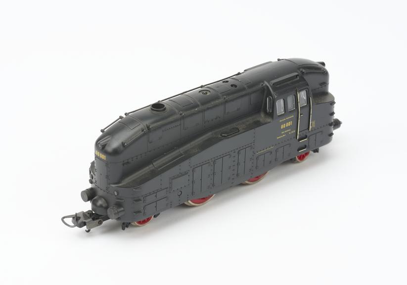 Model diesel locomotive, 00 gauge, 2-rail electric, Deutsche | Science ...
