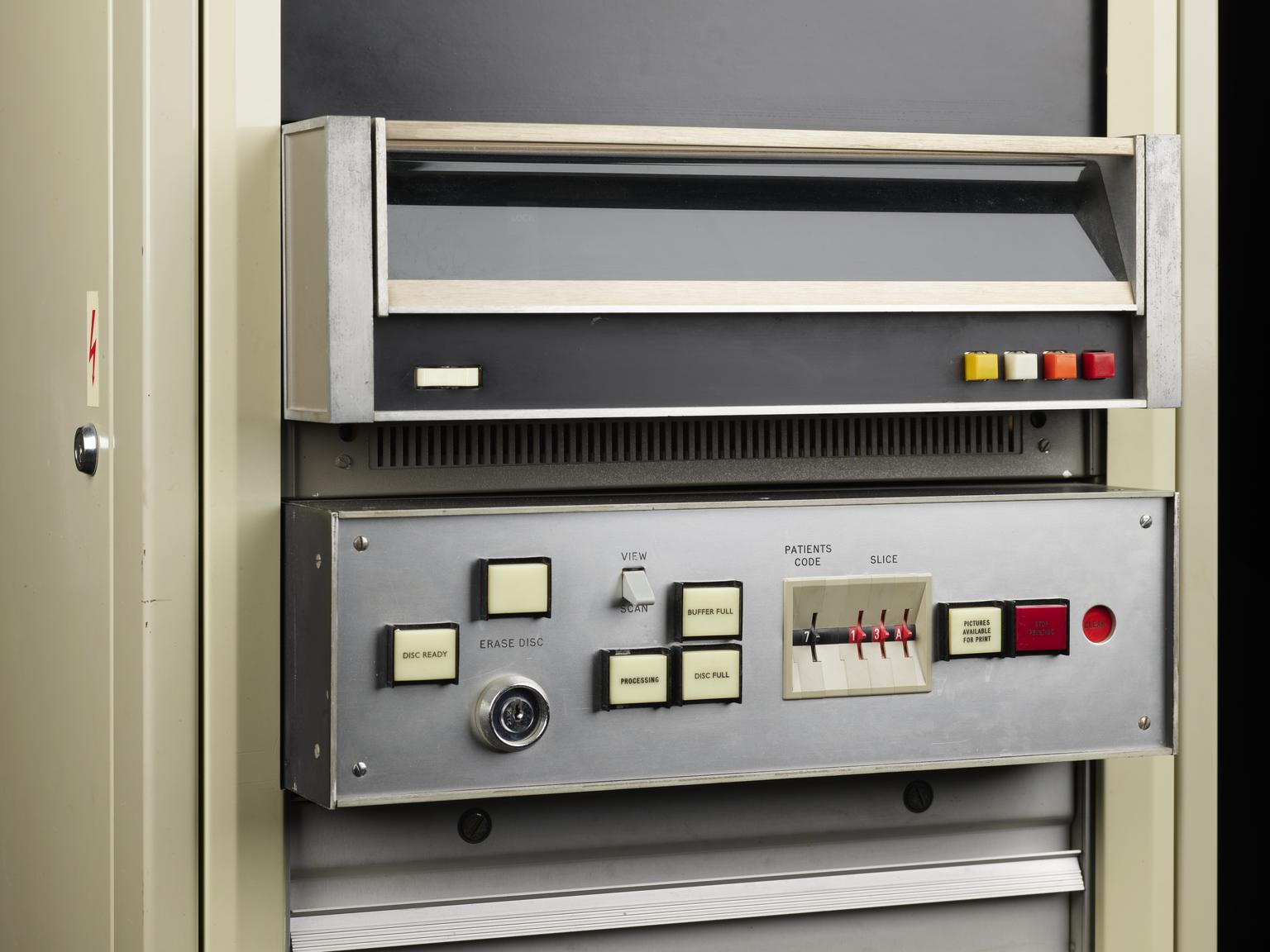 EMI CT Brain Scanner | Science Museum Group Collection