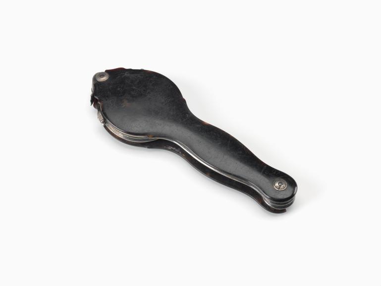 Scissor spectacles | Science Museum Group Collection