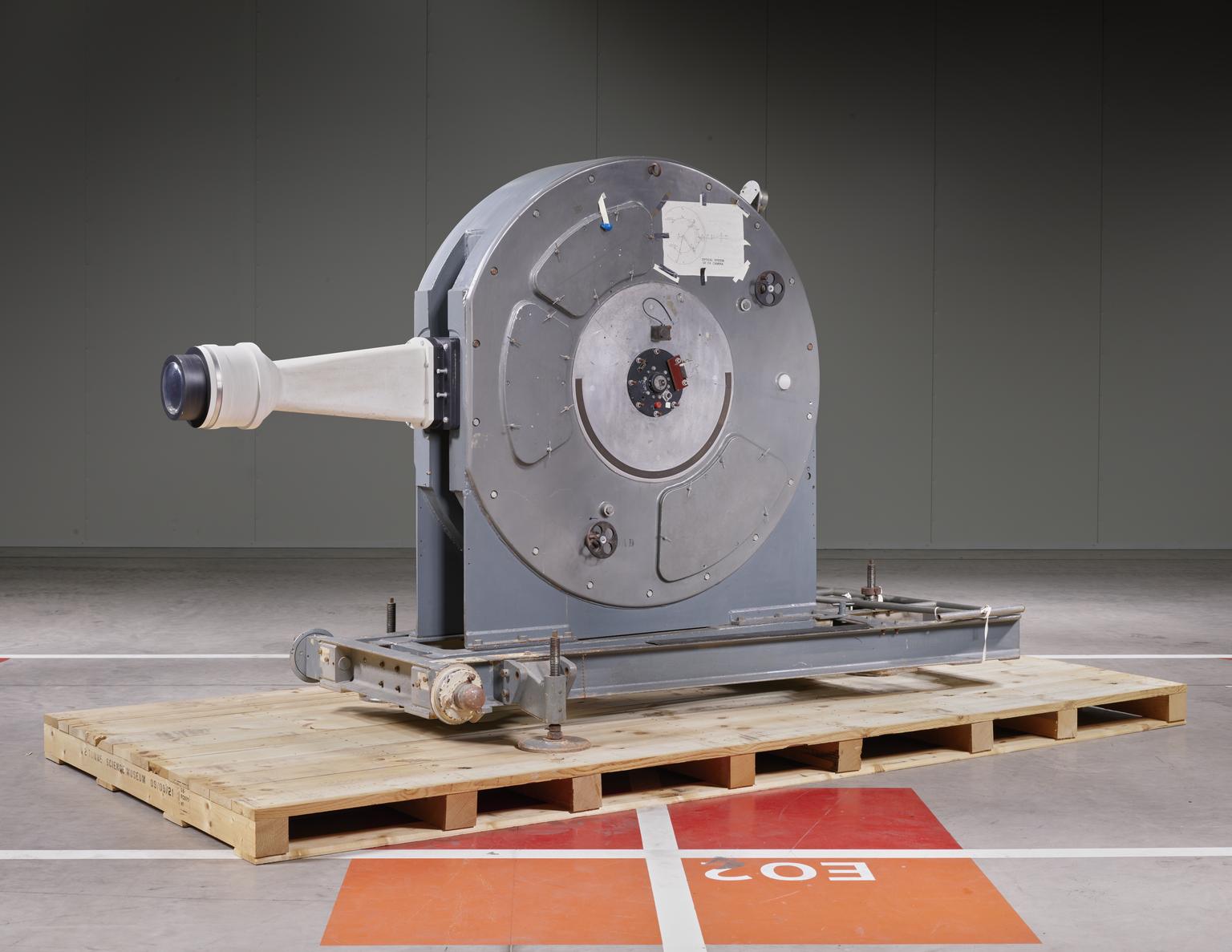 C4 Rotating Mirror High Speed Camera bolted to rectangular wheeled ...