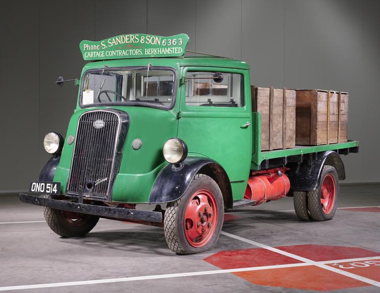 Fordson 7V flat-bed | Science Museum Group Collection