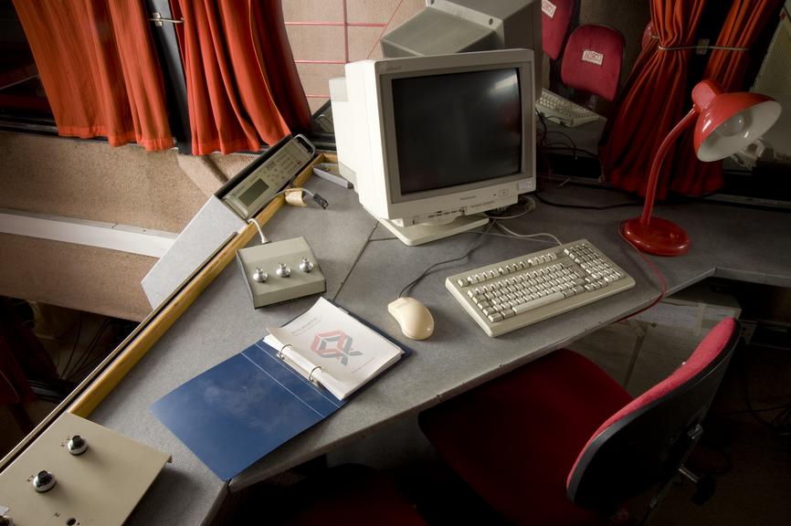 MRI Scanner Built in a Double Decker Bus | Science Museum Group Collection