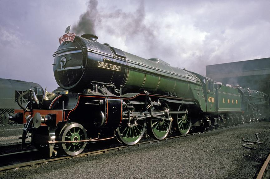 Steam locomotive 'Green Arrow' | Science Museum Group Collection