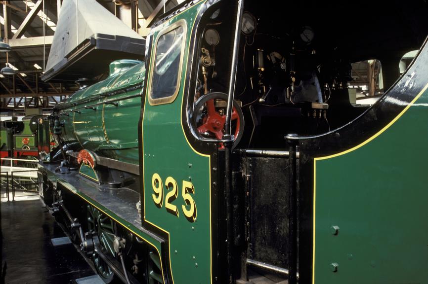 Steam locomotive, named Cheltenham | Science Museum Group Collection
