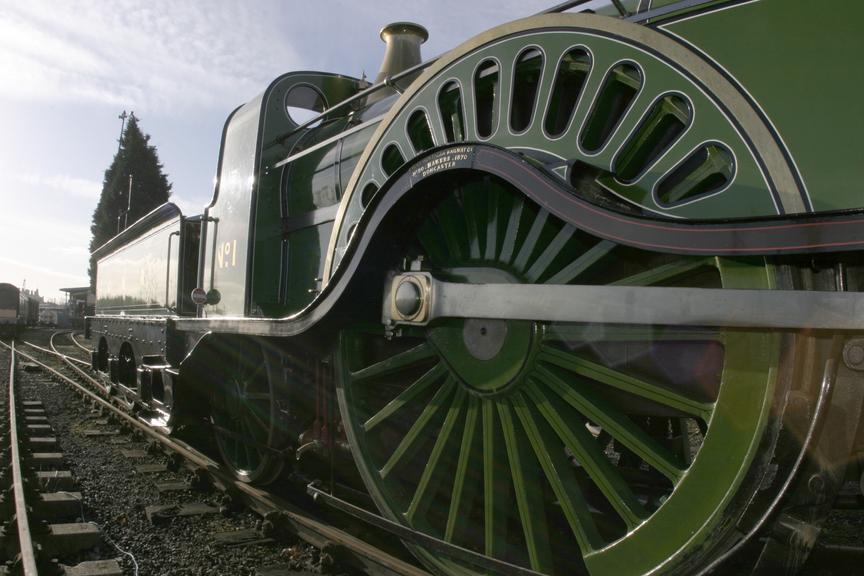 Great Northern Railway 4-2-2 locomotive Stirling Single | Science ...