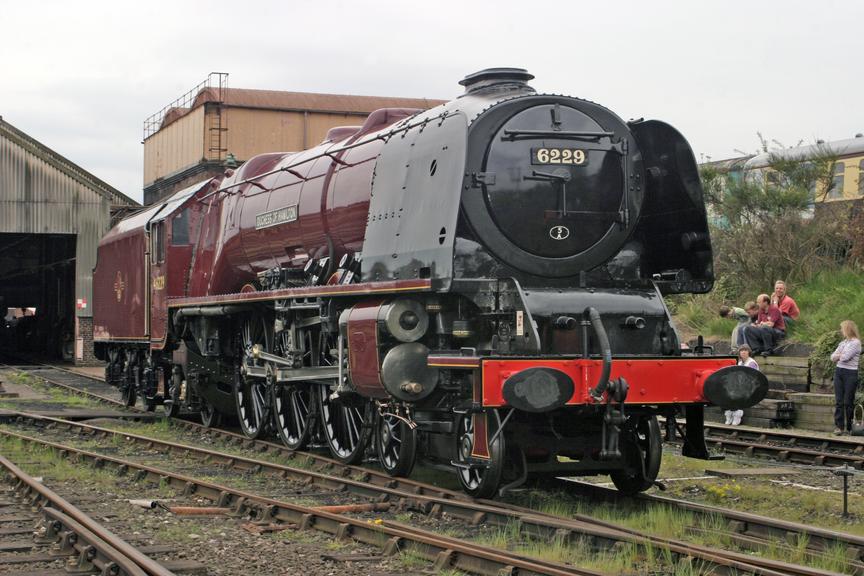 LMS(R) steam locomotive with tender 'Duchess of Hamilton' 4-6-2 ...