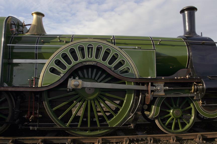 Great Northern Railway 4-2-2 locomotive Stirling Single | Science ...