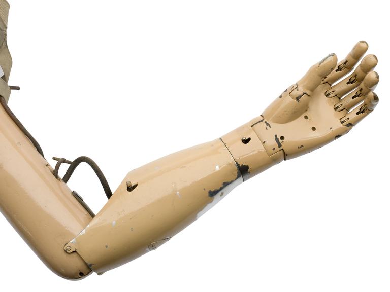Artifcial left arm, United States, 1915 | Science Museum Group Collection